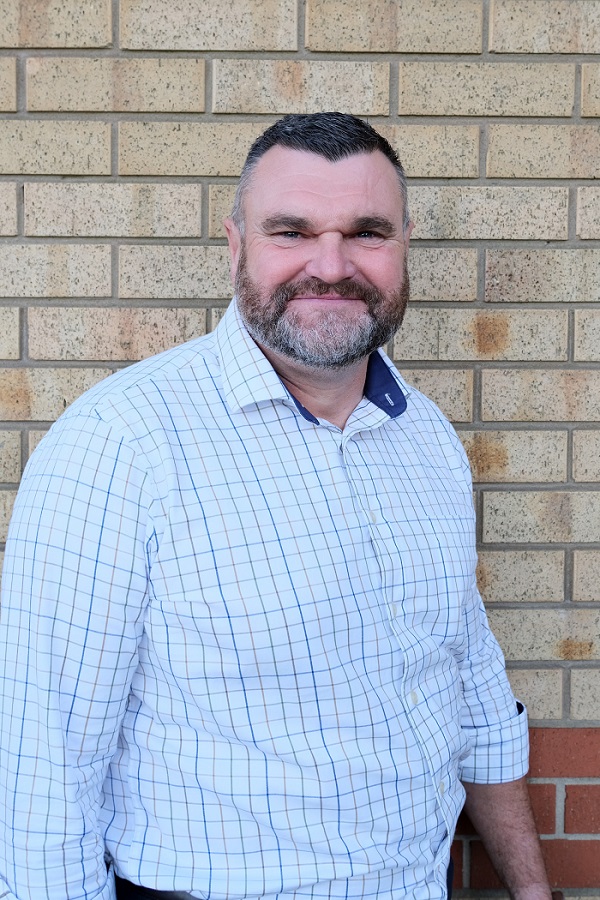 Simon Cox - West Lindsey Landscapes Ltd